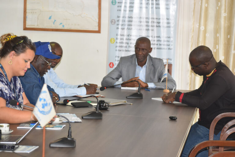 MISSION DU SIEGE A LA DIRECTION-PAYS ADES CAMEROUN - Agence de ...